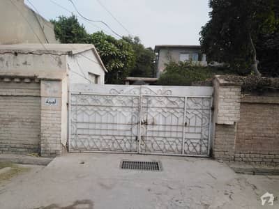 You Can Find A Gorgeous House For Sale In University Town University ...