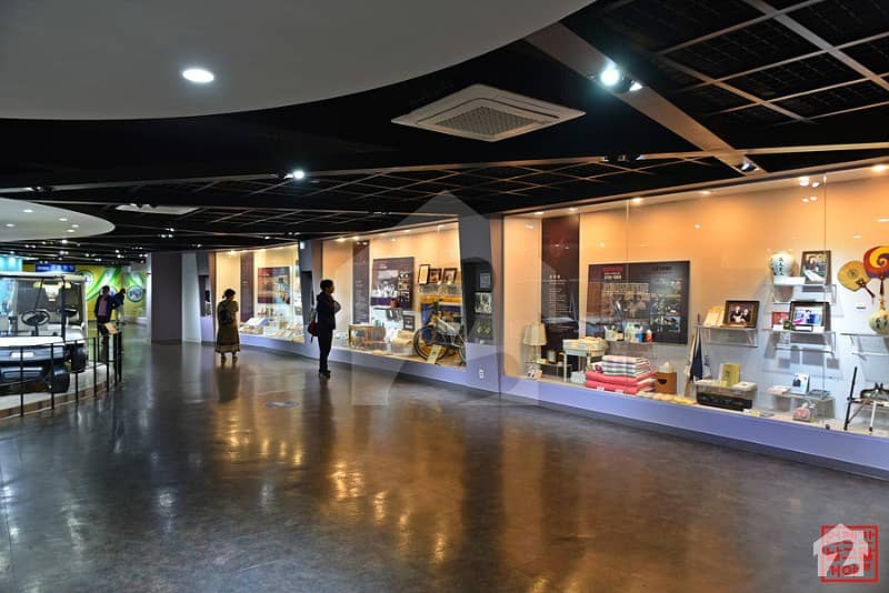 Ground Floor Corner Atrium Shop Available On Investor Rate At J7icon In ...