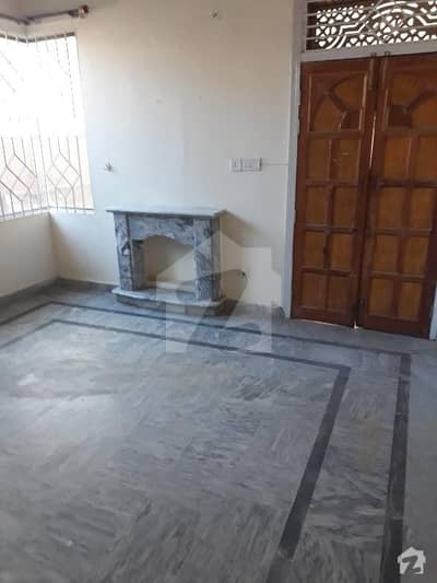 Ground Portion Main Peshawar Rd Rafay Mall Peshawar Road, Rawalpindi ...