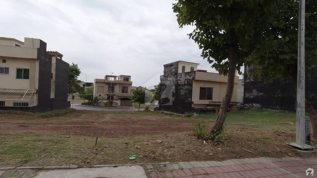 5 Marla Plot Available In Rafi Block Bahria Town Phase-8 Bahria Town ...
