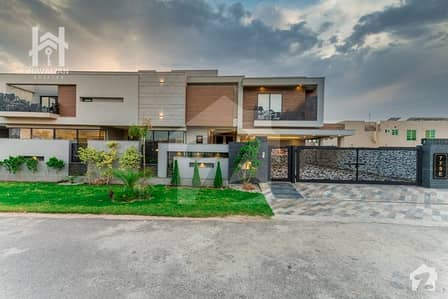 Two Kanal Brand New Luxury Bungalow For Sale Near Park Commercial DHA ...