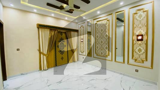 Luxury Houses For Sale in Karachi | Zameen.com