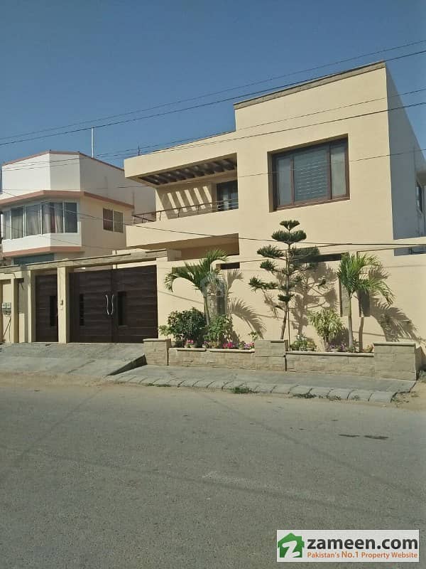 House Available For Sale In DHA Phase 8 DHA Phase 8, DHA Defence ...