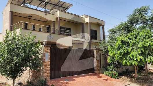 Houses for Sale in Model Town Multan - Zameen.com