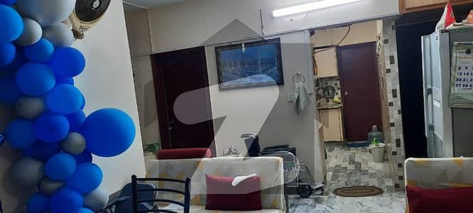 Flats for Sale in Gulshan-e-Iqbal - Block 17 Karachi - Zameen.com