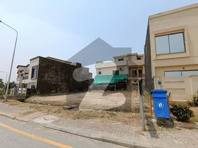 Valley View road most adorable Plot of Rafi Block with Extra Land ...