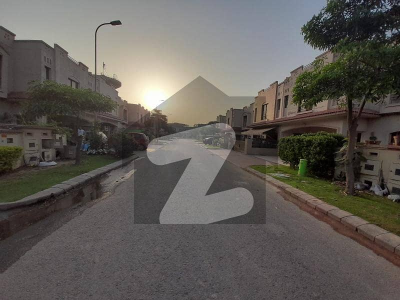 Dha Phase 6 Defence Raya 10 Marla Villa Gated Community 24 7 Security ...