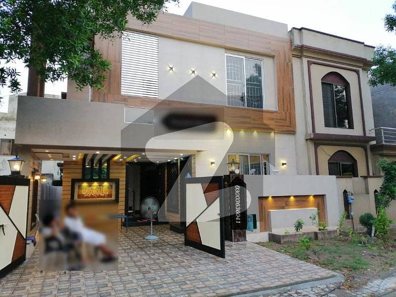 A BEAUTIFUL 8 MARLA HOUSE FOR SALE IN UMAR BLOCK SECTOR B BAHRIA TOWN LAHORE Bahria Town - Umar ...