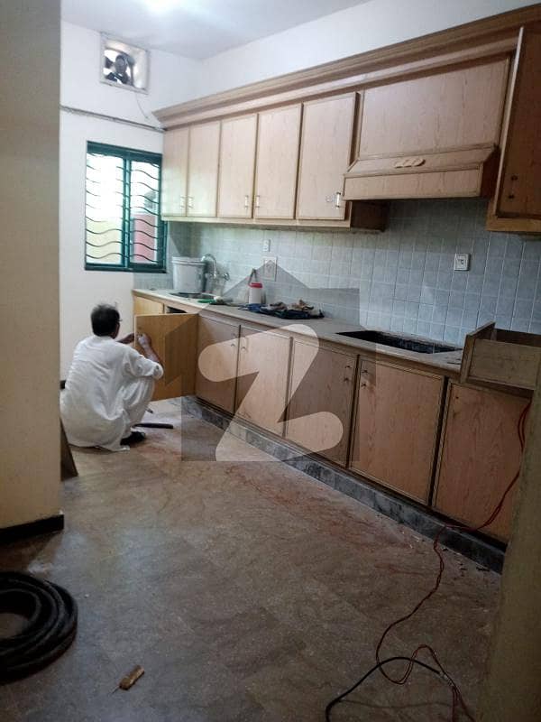 2,bed room 2 wash room, tv lounge drawing room, kitchen, open basement ...