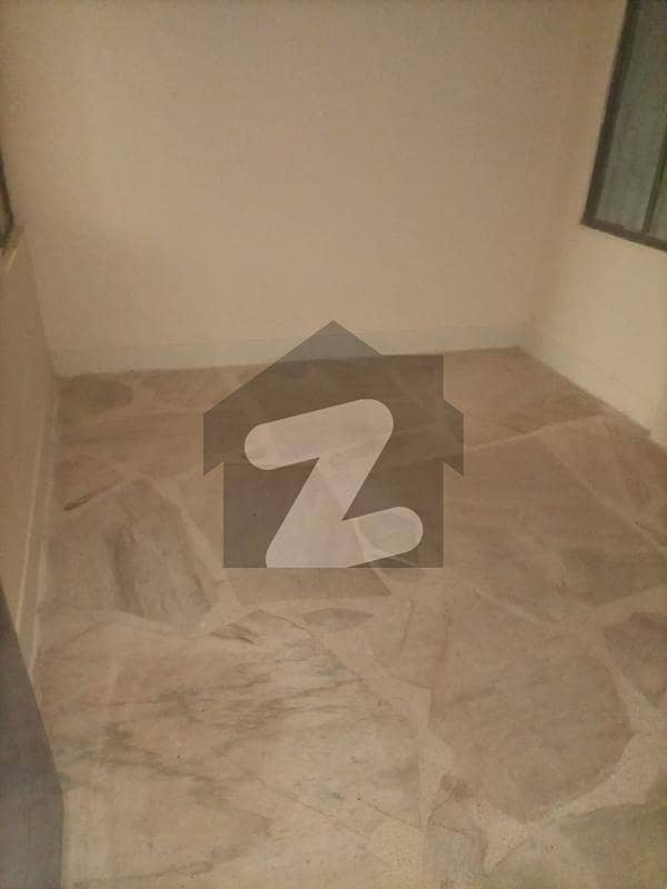 2 Bed Drawing Lounge 1st Floor Near To Farooq E Azam Masjid Main Road ...