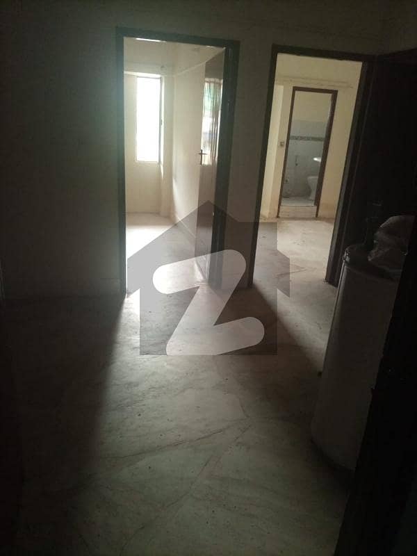 2 Bed Drawing Lounge 1st Floor Near To Farooq E Azam Masjid Main Road ...