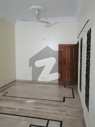 Portion Ground floor 3 Bed DD 240 Sq yard In VIP Block 7 Gulistan-E ...