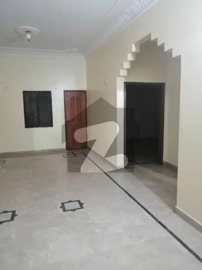 Portion Ground floor 3 Bed DD 240 Sqyds In VIP Block 7 Gulistan-E ...