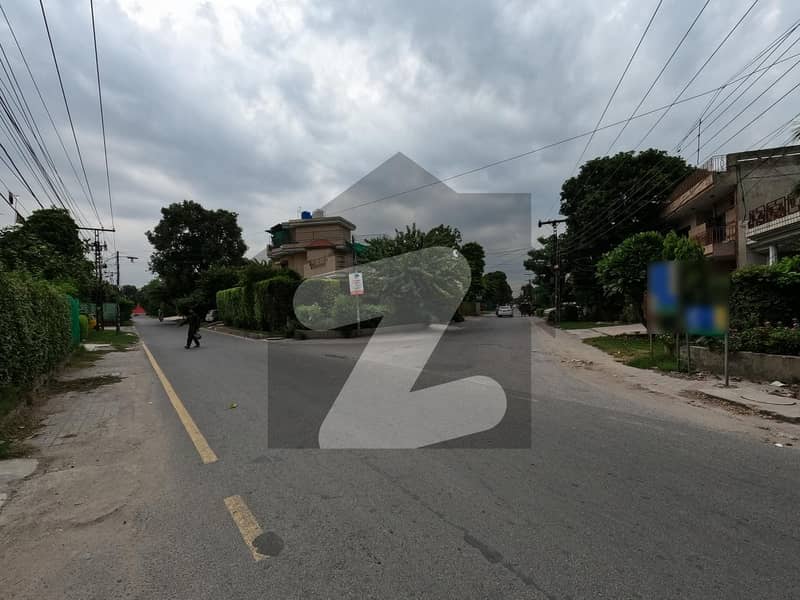 Book House Today In Allama Iqbal Town - Nishtar Block Allama Iqbal Town ...