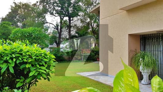 Neat And Clean 600 Yards Portion With Servant Quarter In A Super Secure ...