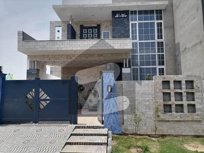 In Model City 2 House For sale Sized 7.5 Marla Model City 2, Satiana ...