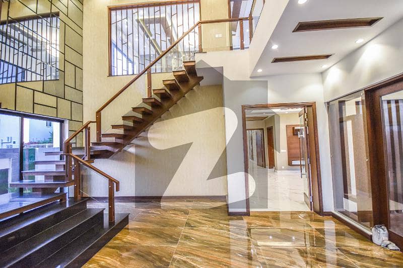 Prime Location Bungalow Near Dha Raya Golf Club All Banks And Al Fatah ...