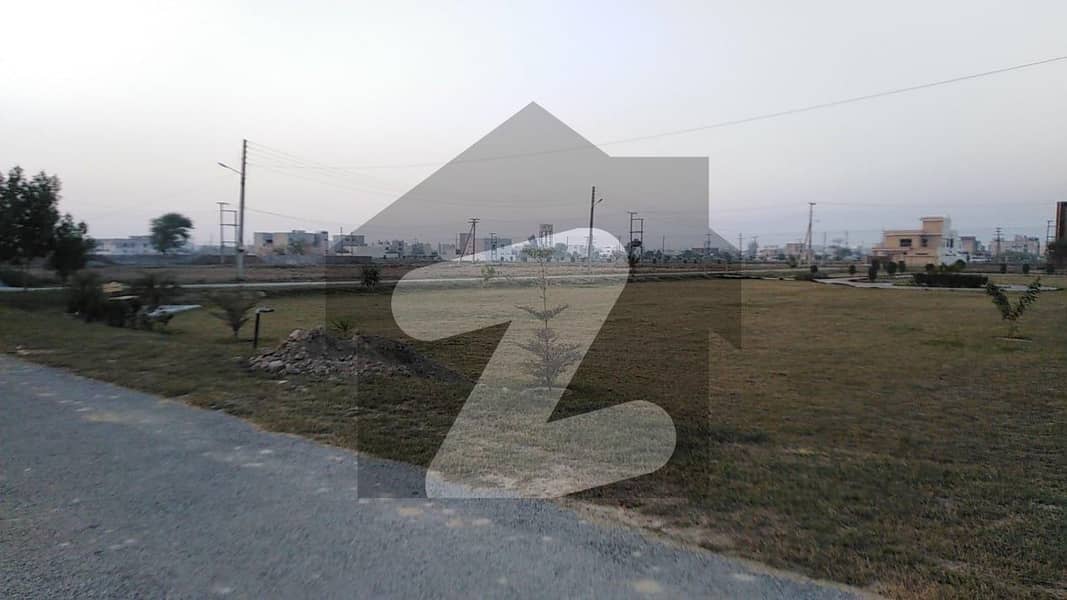 King's Town Ph 2 Overseas Block Plot Kings Town, Raiwind Road, Lahore ...