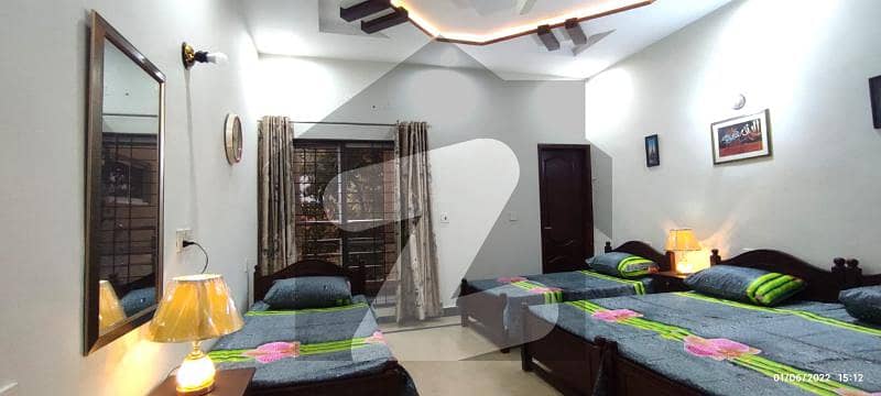 Girls Hostel For Umt, Kips & Students Or Jobians Working Women In Johar ...