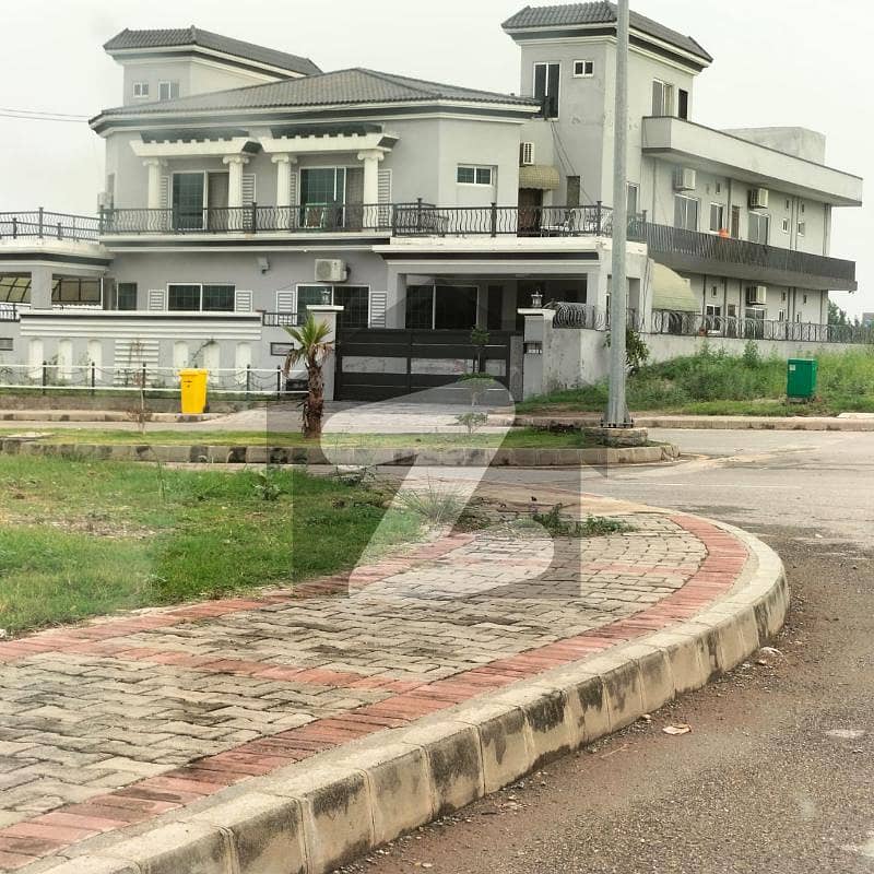 2 Kanal Corner Plot With Extra Land At Double Road Park Enclave 1, Park ...