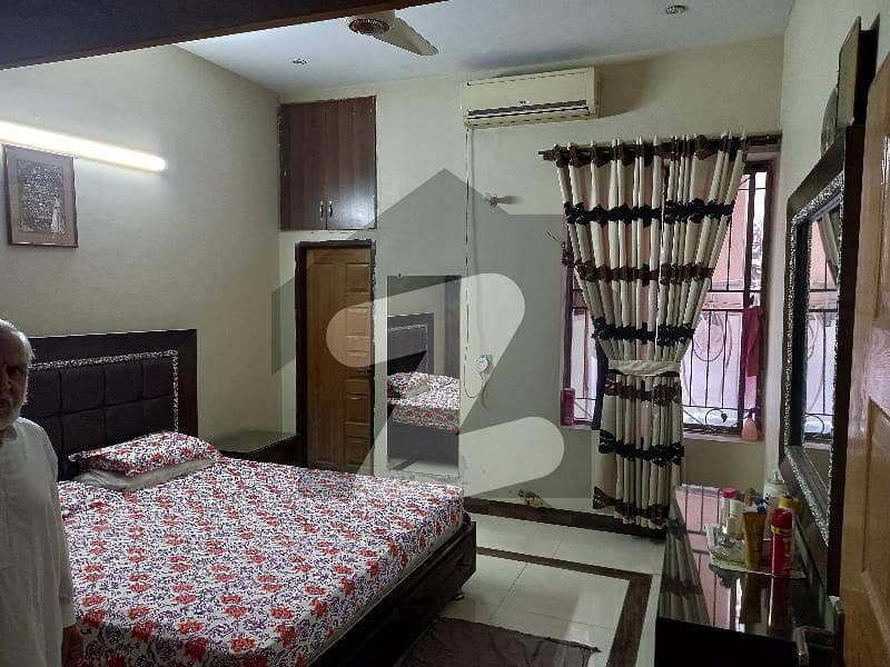 10 Marla Outstanding Upper Portion In Pcsir Phase 2 Facing Park Near ...