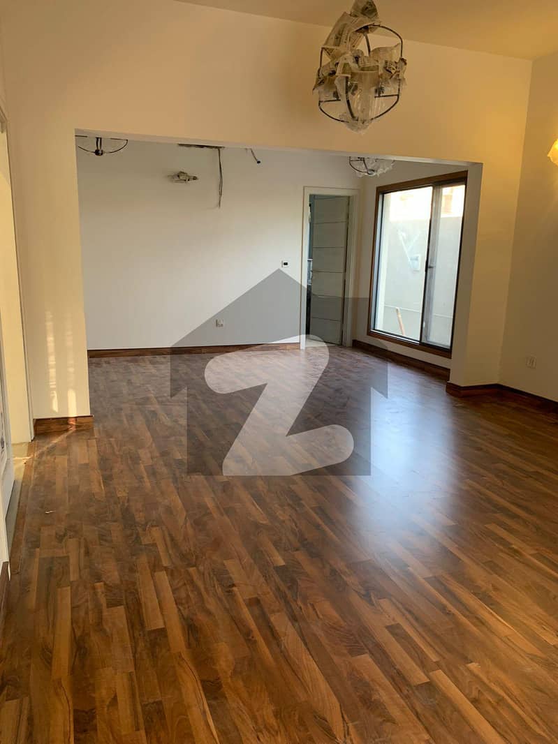 500 Square Yards Very Beautifully Renovated House In Phase-7 DHA Phase ...