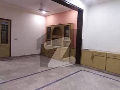 Rent Your Ideal Lower Portion In Lahore's Top Location Model Town Link ...