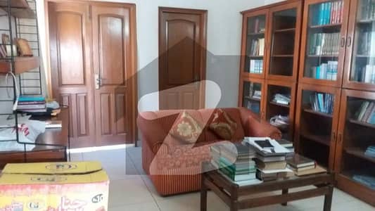 Looking For A Flat In Karachi Clifton - Block 3, Clifton, Karachi ...