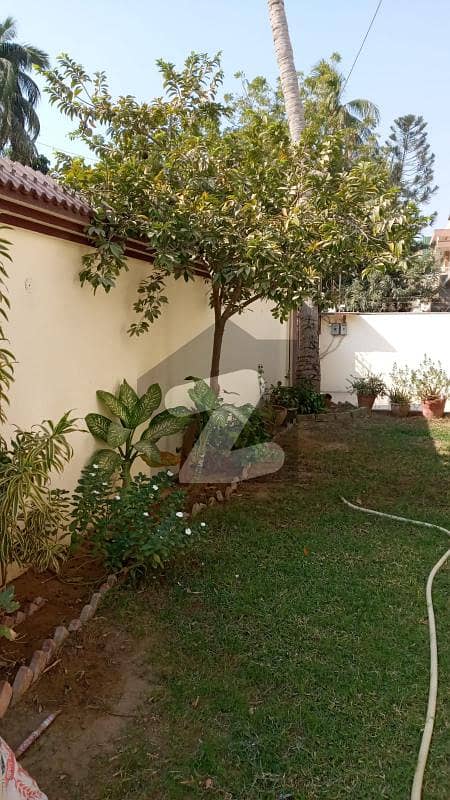 600 Sq Yard Bungalow For Sale North Nazimabad - Block J, North ...