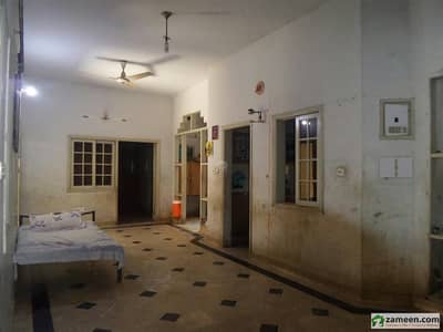 Houses for Sale in Akhtar Colony Karachi - Zameen.com