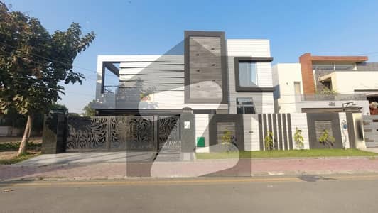 10 Marla Brand New House Available For Sale In Nargis Block Bahria Town ...