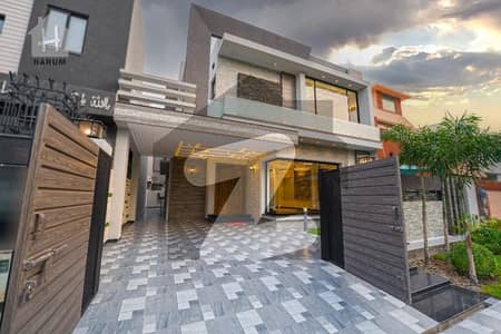 10 Marla Slightly Used Beautiful Design House For Sale At Top Location ...