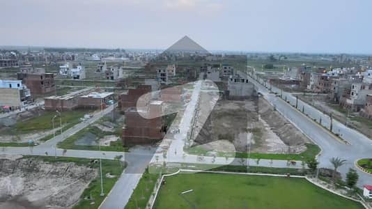 Near 80 Feet Road 5 Marla Diamond Block Park View City Park View City ...