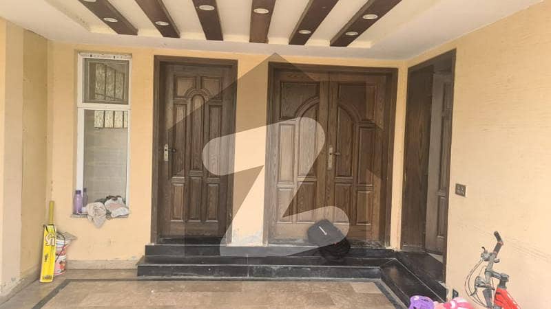 13 Marla House, 8 Marla Covered Area, Boulevard, Corner, Back Open ...