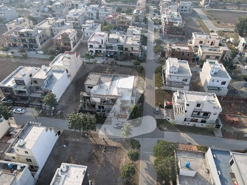 Plot Central Block With National School Near Multan Road Park View City ...