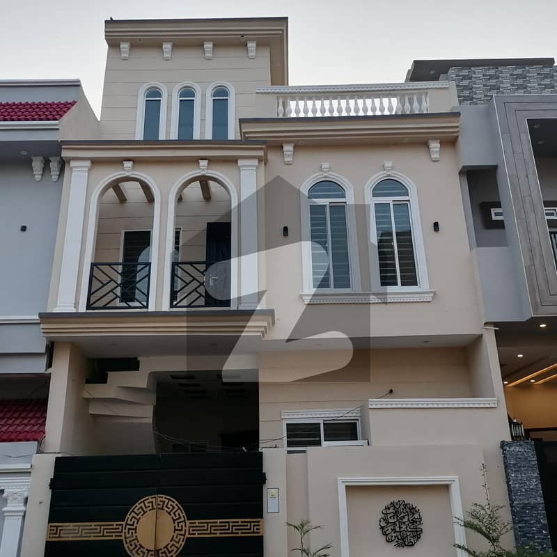 House For Sale Is Readily Available In Prime Location Of Jeewan City - Phase 4 Jeewan City ...