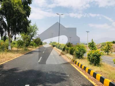 Sector B1 | North facing | ideal location Regi Model Town Phase 4 ...