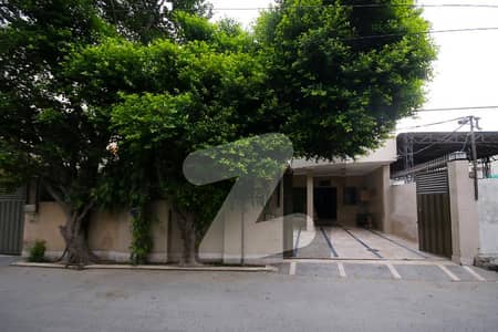 Chohan Estate 2023 Super Offer 10 Marla Self Constructed Bungalow Super ...