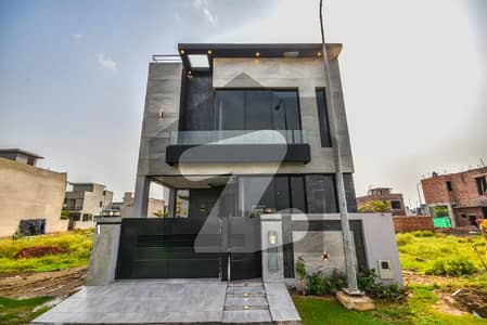Most Elegantly Made 5 Marla Conner House For Sale DHA 9 Town, DHA ...