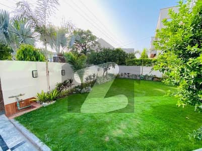 1 Kanal Brand New Out Class Design Palace In Phase 4 Dha Lahore. DHA ...