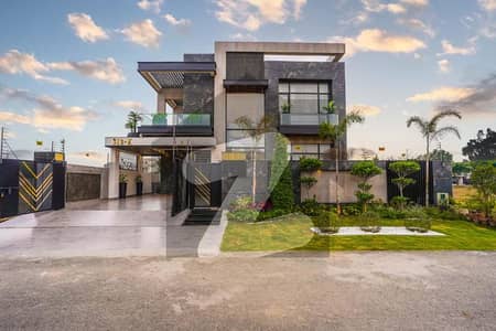 1 Kanal Brand New Ultra Modern Luxury House Full Basement Fully ...