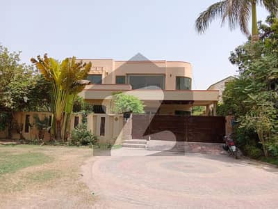 DEFENCE 1 KANAL BUNGALOW IDEAL LOCATION REASONABLE PRICE DHA Phase 3 ...