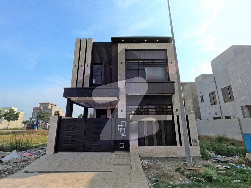 Modern Design Beautiful House In Dha Rahbar M Block DHA 11 Rahbar Phase ...
