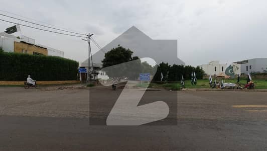 Kh E Muhafiz Corner West Open DHA Phase 6, DHA Defence, Karachi ...