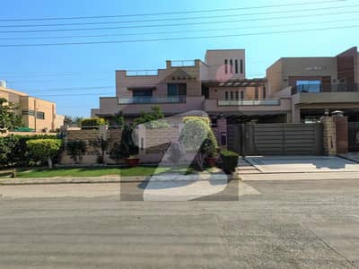 1 Kanal House Is Available For Sale In Valencia Town Block B Lahore ...