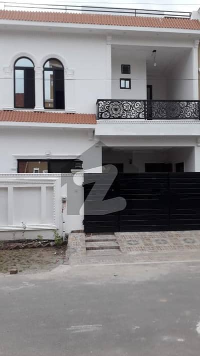 5 Marla Brand New House Available For Sale In Executive Block Park View ...