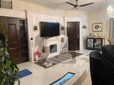 Outclass Like Brand New Your Dream House Famous Architect 2 Unit House ...