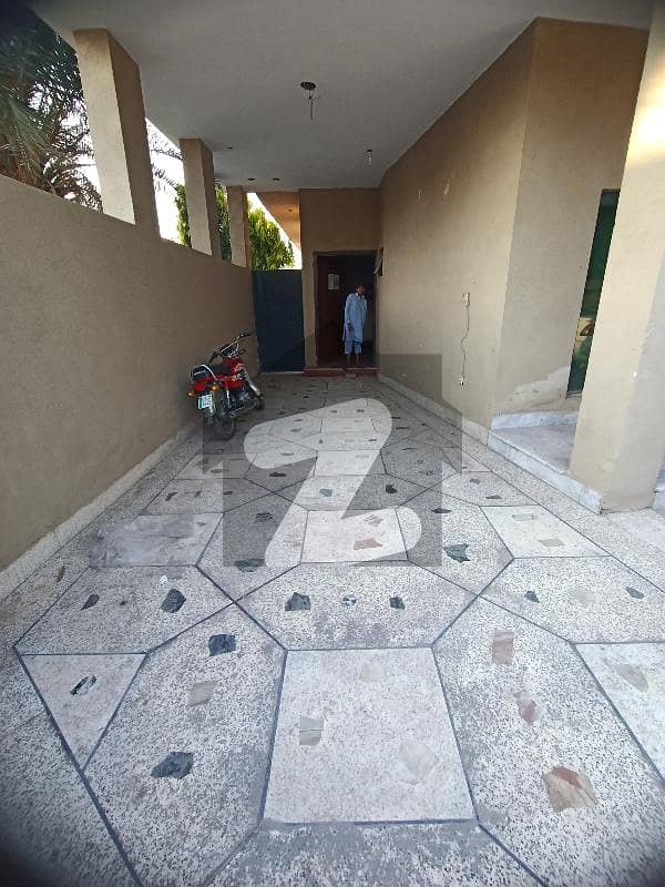 Hot Offer 12, Marla Separate Gate Ground Floor Space Available For ...