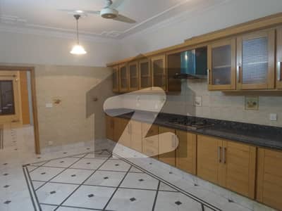 600 Square Yards House For sale In F-8 F-8, Islamabad ID44765884 ...