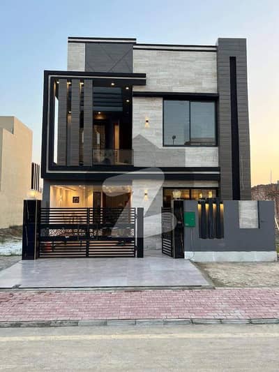 5 Marla Brand New Luxury House Available For sale Bahria Orchard Low ...